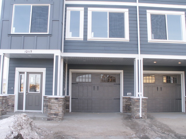 4 Plex - Multi family complex - House Exterior - Vancouver - by ...