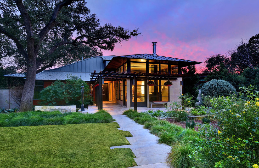 A Modern Holiday - Contemporary - Exterior - Austin - by Turnstyle ...