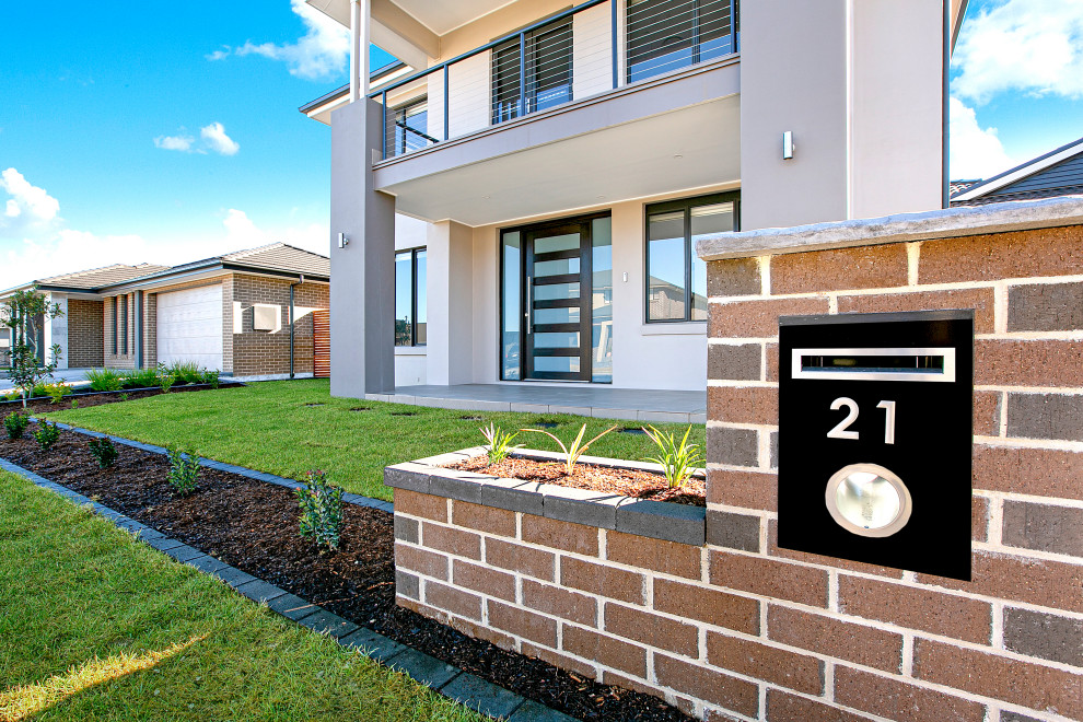 Accomplished Outdoor Living Spaces - 2 Homes Side By Side ...