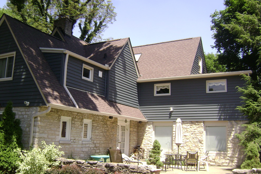 Alside 7" Prodigy Vinyl Siding w/ Seamless Gutter and New Roof ...