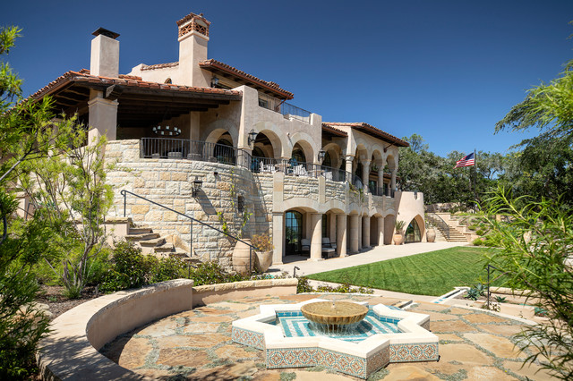 Andalusian Hilltop Estate - Mediterran - Häuser - Santa Barbara - von ...