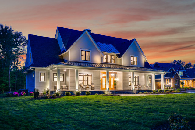 Architectural Designs Farmhouse House Plan 14679RK Client-Built in ...