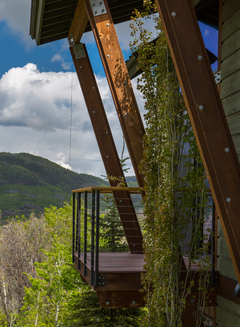Architectural overhangs on modern mountain home, Steamboat Springs, CO ...