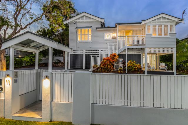 Ashgrove Queenslander - Traditional - House Exterior - Brisbane - by ...