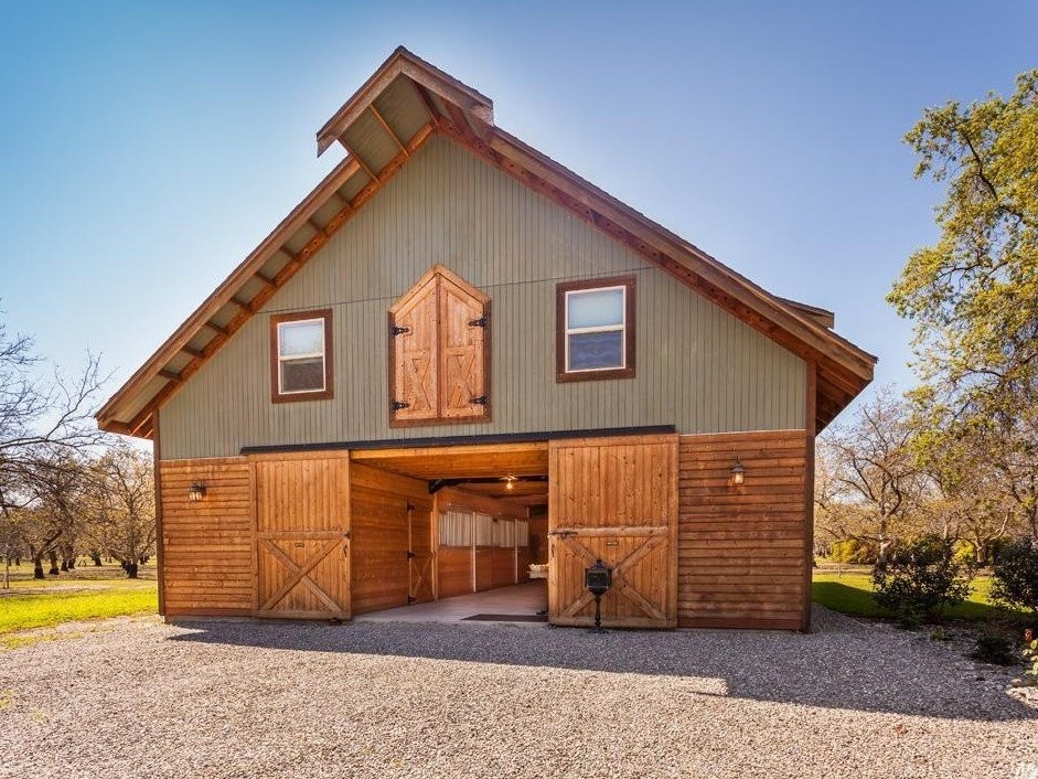 Barn Loft Living in Winters, California - Farmhouse - Exterior ...