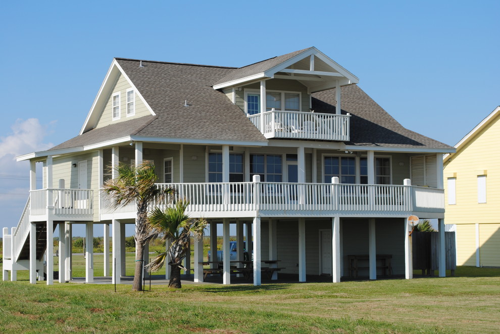 Beach Houses - Beach Style - Exterior - Houston - by Pelco Builders | Houzz