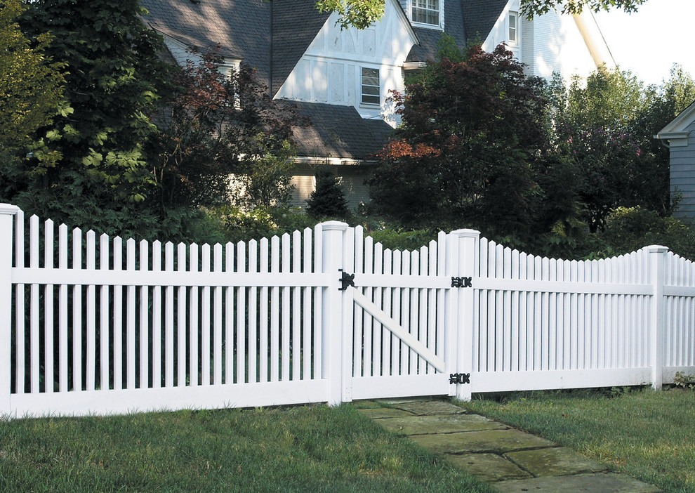 Beautiful, Functional Fencing - Traditional - Exterior - Cleveland - by ...