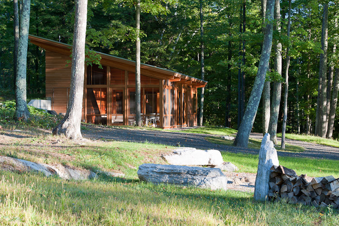 Berkshire Cabin Exterior - Contemporain - Façade - Boston - par ...