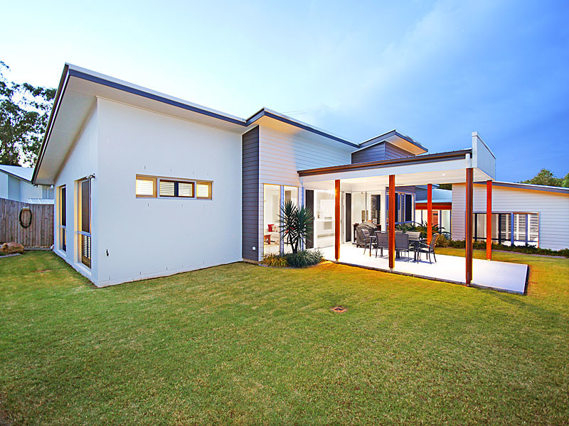 Birchwood - Brookwater Estate - Modern - Exterior - Brisbane - by Hi ...