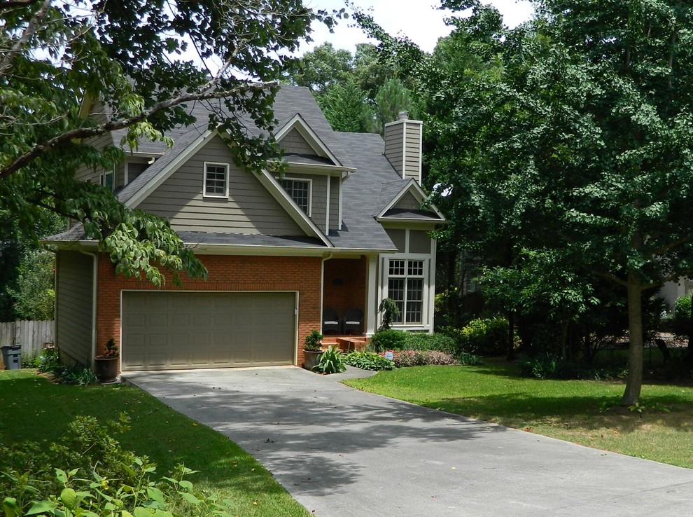 Brookhaven Beauty - Traditional - House Exterior - Atlanta - by LKS ...