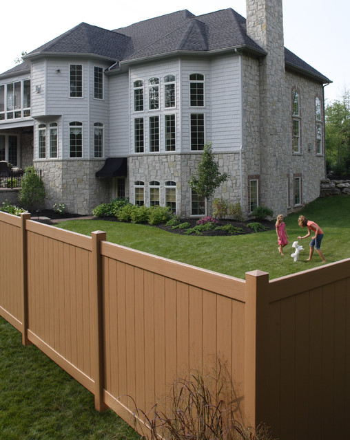 Bufftech Certagrain Chesterfield Autumn Brown Vinyl Privacy Fence ...