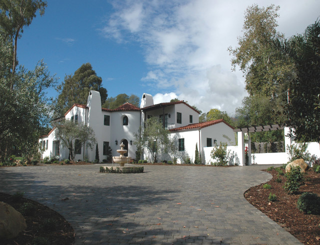 Calvin Design / Sophie Calvin - Mediterranean - House Exterior - Santa ...