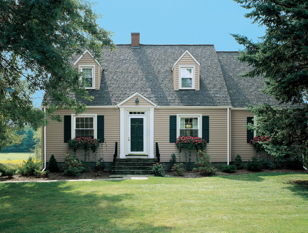 Cape cod built with vinyl and other polymeric siding - Classique ...