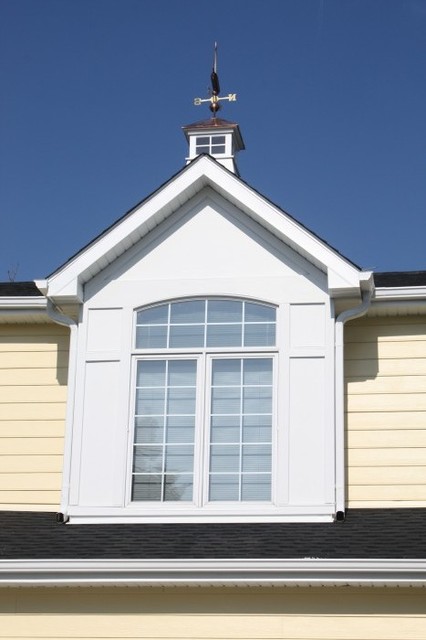 Lighthouse Dark Trim