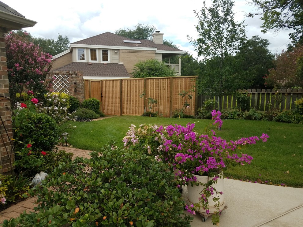 Cedar Fence & Cedar Privacy Screens - Transitional - Exterior - Austin ...