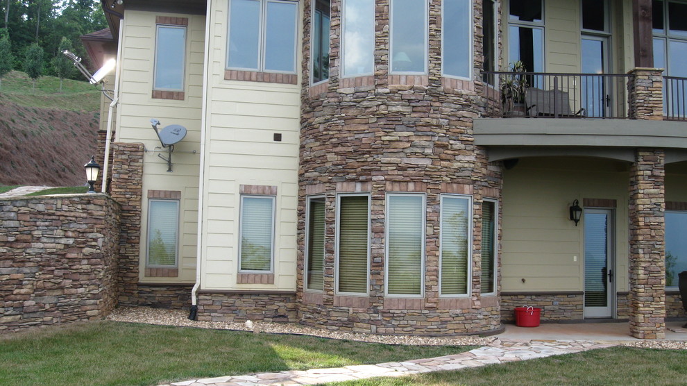 Changing the Color of Stone Veneer - Classique - Façade - Raleigh - par ...