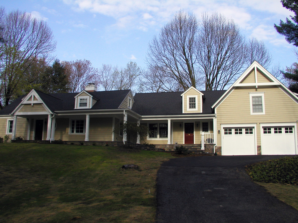 Chappaqua Cape - Traditional - House Exterior - New York - by Daniel ...