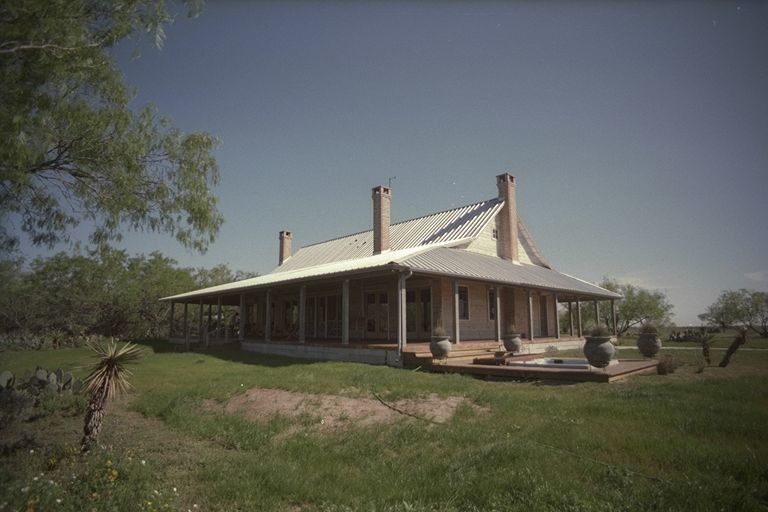 Circle H Ranch House - Rustic - Exterior - Houston - by Scott Ballard ...