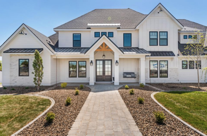 Classic Farmhouse - Exterior - Boise - by Tricia Vaughn Design | Houzz