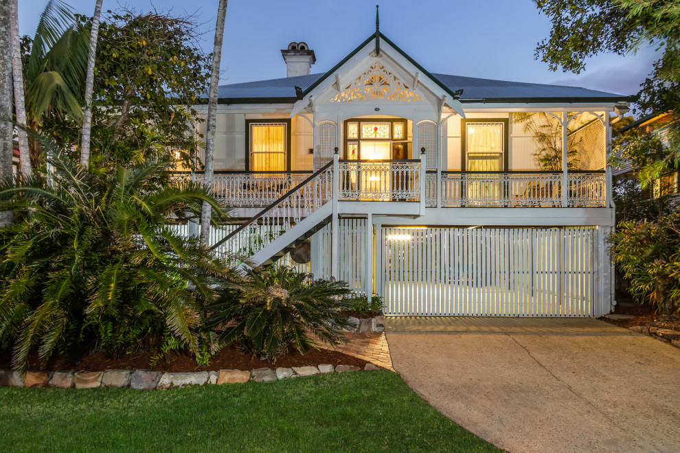 Clayfield Colonial Queenslander - Traditional - Exterior - Brisbane ...