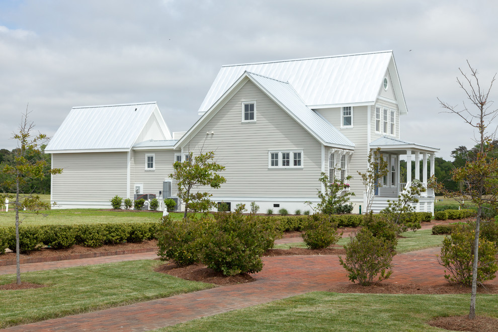 Coastal Southern Style Cassatt Cottage in East Beach - Farmhouse ...