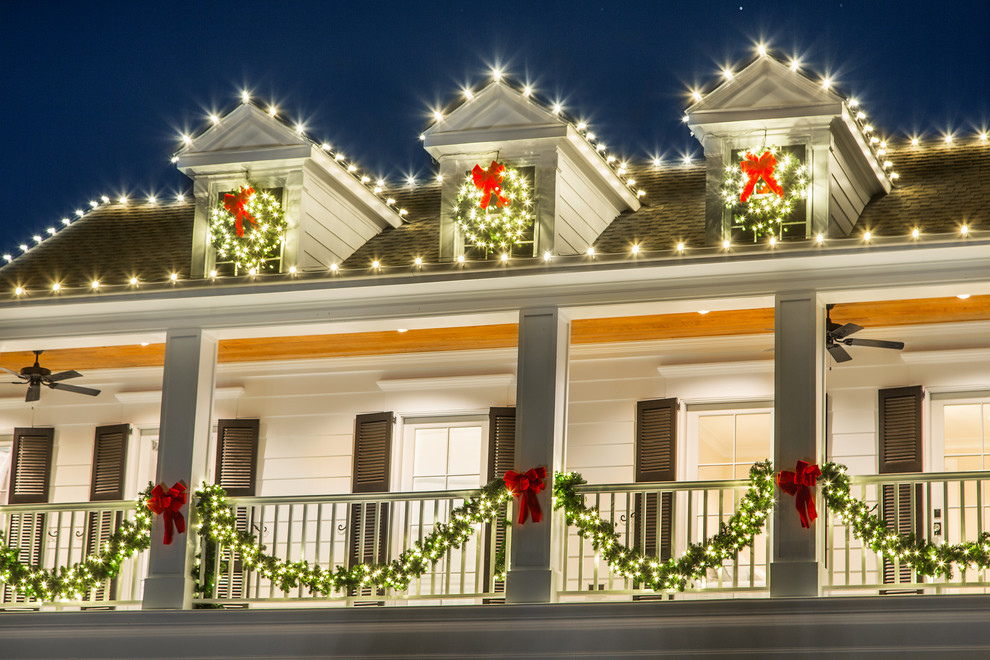 Colonial Christmas - Traditional - Exterior - Dallas - by Vernon Wentz ...