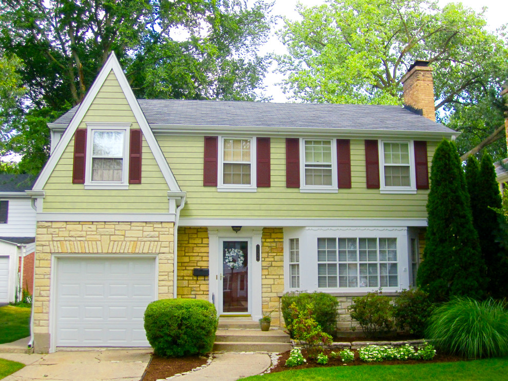 Colonial Style Home Wilmette, IL in James Hardie Siding & Trim ...