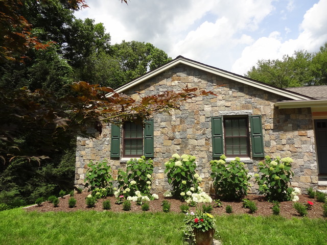 Colonial Style Ranch with Dry-Fit Natural Stone Accents - Traditional ...
