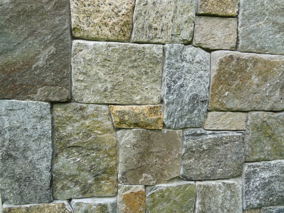 Colonial Style Ranch with Dry-Fit Natural Stone Accents - Traditional ...