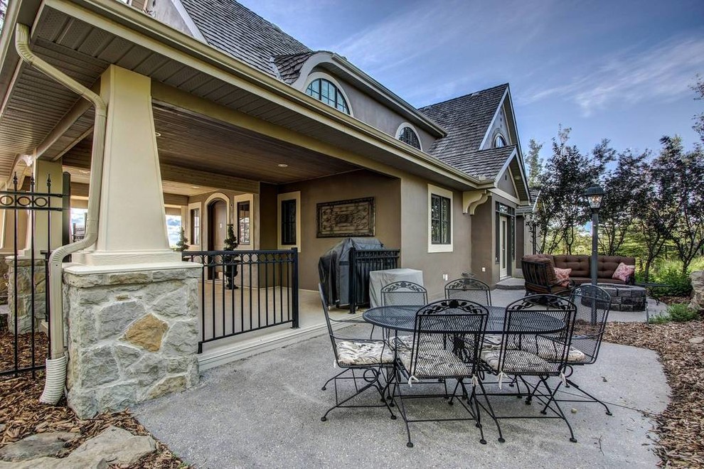Craftsman Rear Patio