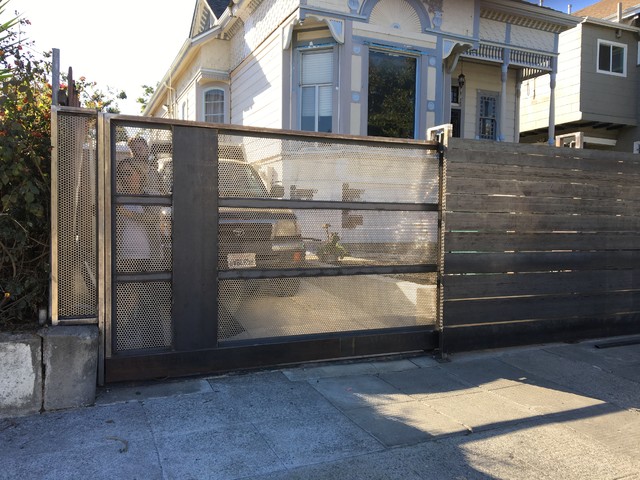 Core ten Gates and fence - Victorien - Façade - San Francisco - par ...