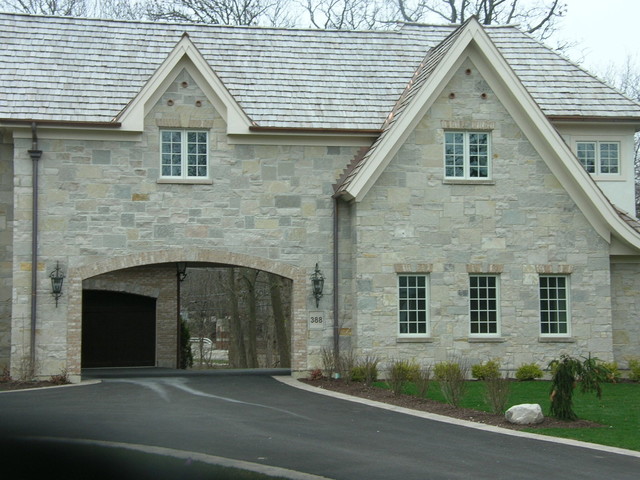 Country Manor Stone Veneer - Moderne - Façade - Détroit - par Capital ...