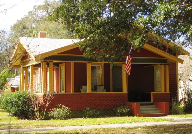 Craftsman Style Homes Red Siding
