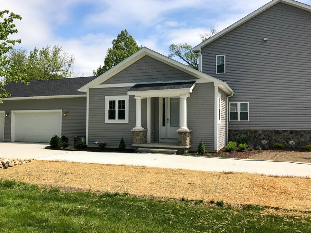 Craftsman style new build - Craftsman - Façade - Cleveland - par ...