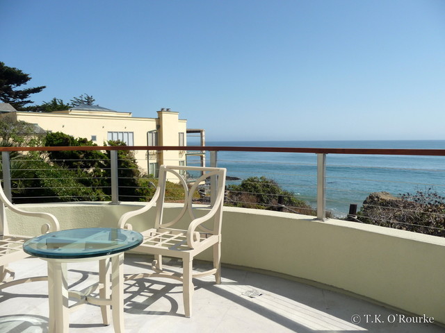 Curved Ipe Cable Railing on Balcony - Contemporary - Exterior - Los ...