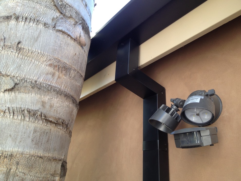 Custom cut Downspouts with contemporary Rain Gutters in Costa Mesa ...
