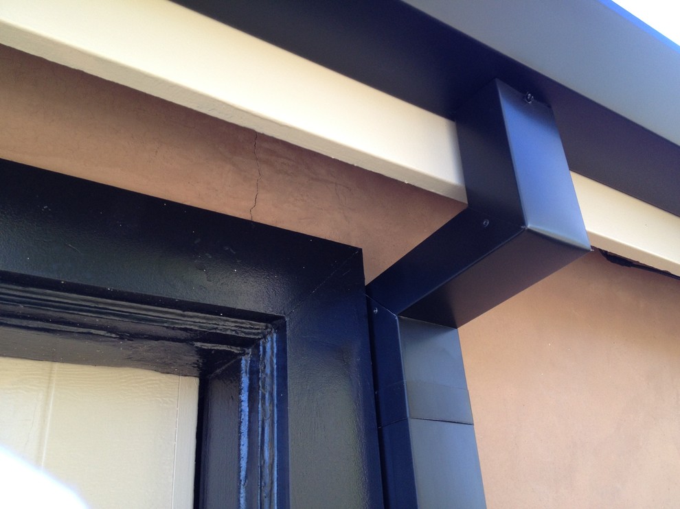 Custom cut Downspouts with contemporary Rain Gutters in Costa Mesa ...