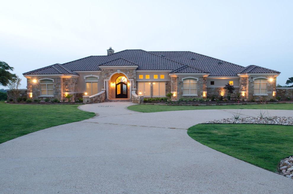 Custom Texas Traditional - Traditional - Exterior - Austin - by Wright ...