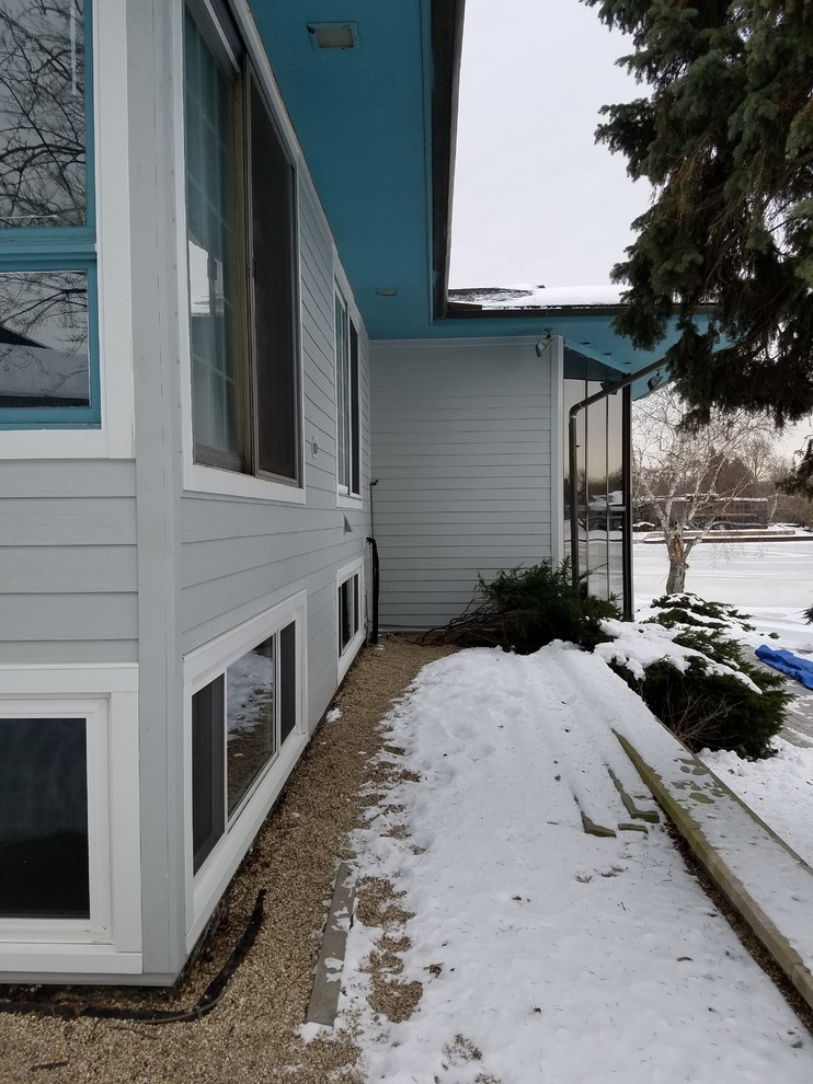 Deerfield, IL Ranch in Light Mist Siding - Traditional - Exterior ...