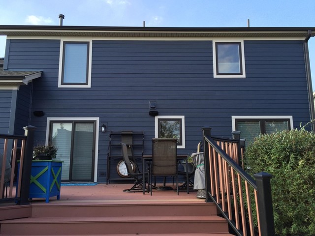 Dive into Deep Ocean blue siding by James Hardie! - Traditional ...