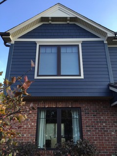 Dive into Deep Ocean blue siding by James Hardie! - Traditional ...