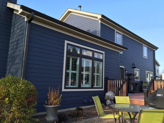 Dive into Deep Ocean blue siding by James Hardie! - Traditional ...