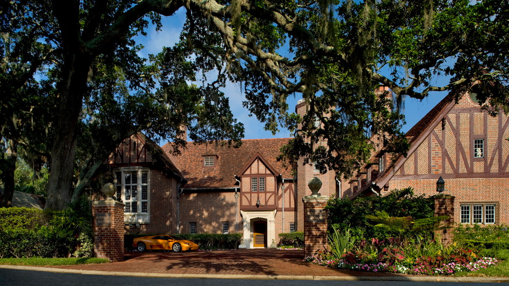Donald Roebling's "Spottiswood" an elegant English Tudor Revival ...