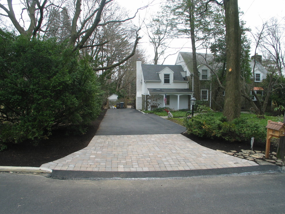 Driveway Entrance - Traditional - Exterior - Philadelphia - by Cedar ...
