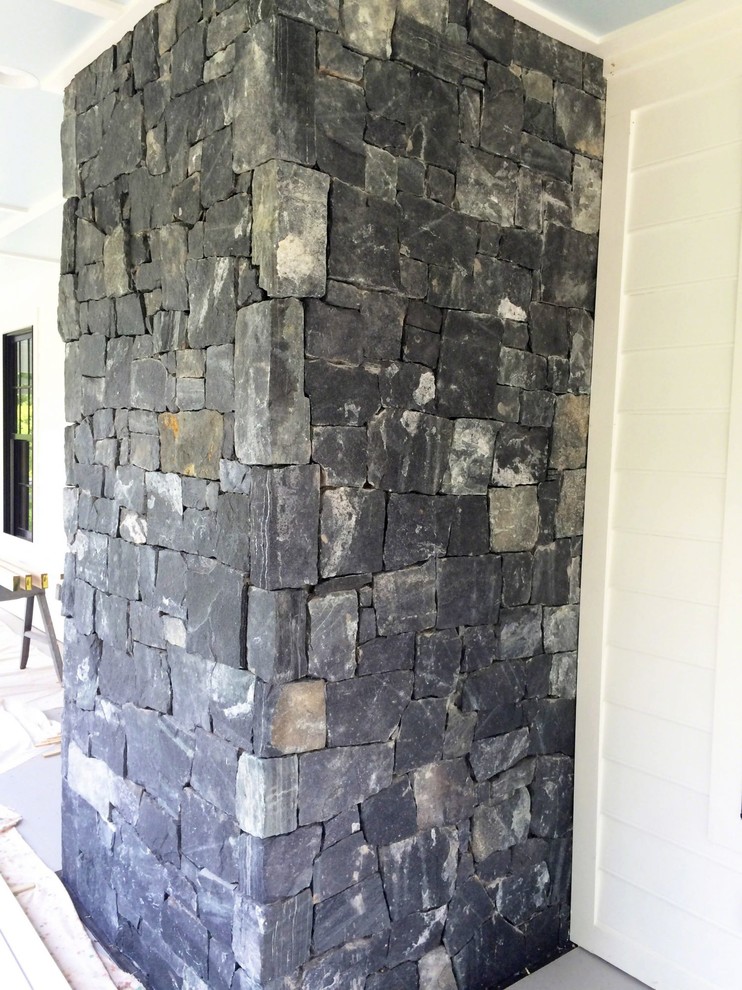Ebony Ridge Natural Stone Veneer Column - Traditional - House Exterior ...
