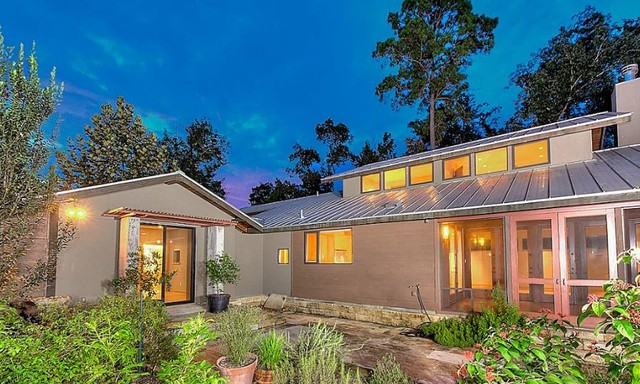 Eco-Friendly Modern Bungalow - Modern - Exterior - Houston - by Built ...