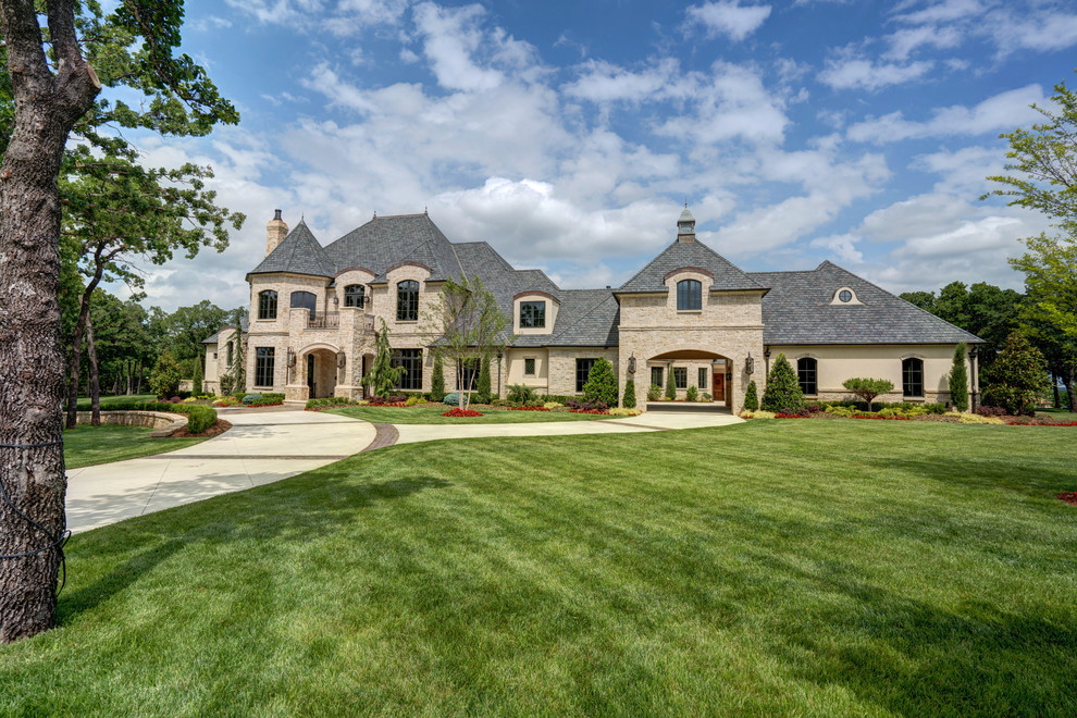 Edgewater Chateau - Classique - Façade - Oklahoma City - par Brent ...