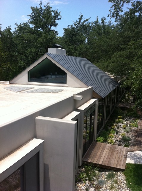 Elastomeric Flat Roof and Standing Seam Metal Roof in Paint Grip ...