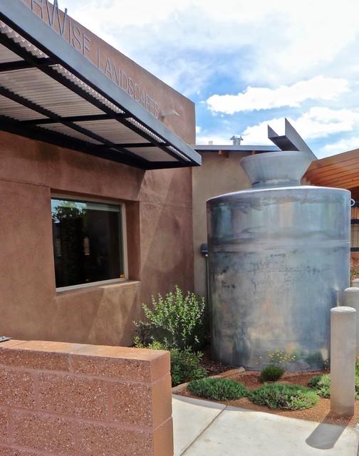 entry garden with rainwater cistern - Modern - House Exterior ...