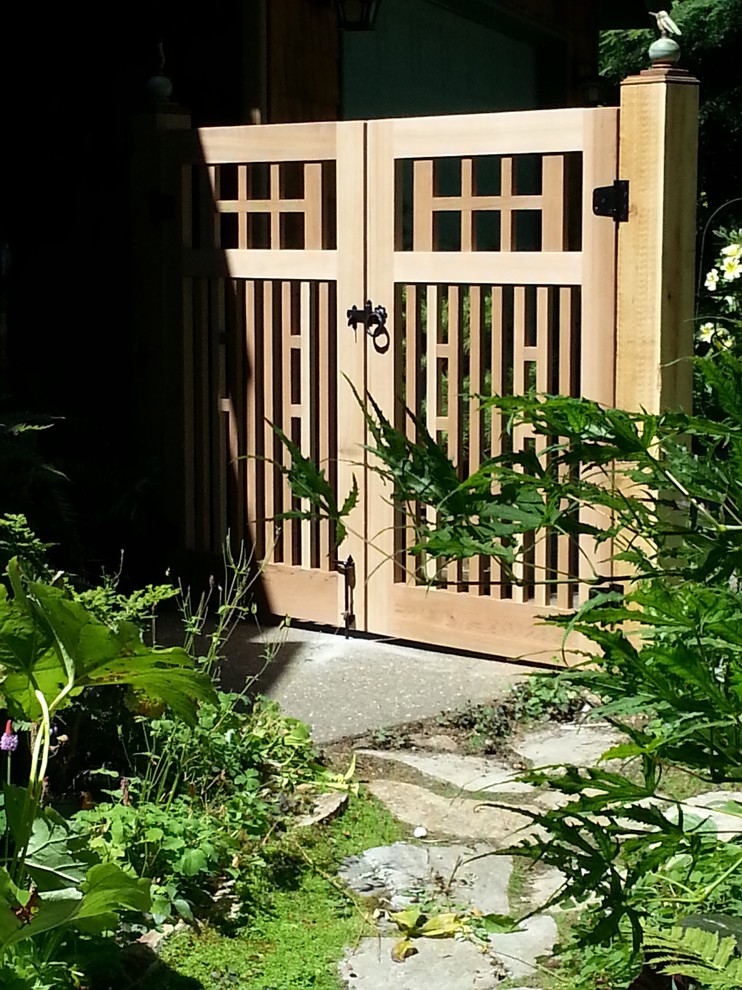 Entry Gate - Craftsman - Exterior - Seattle - by GreenCoast Carpentry ...